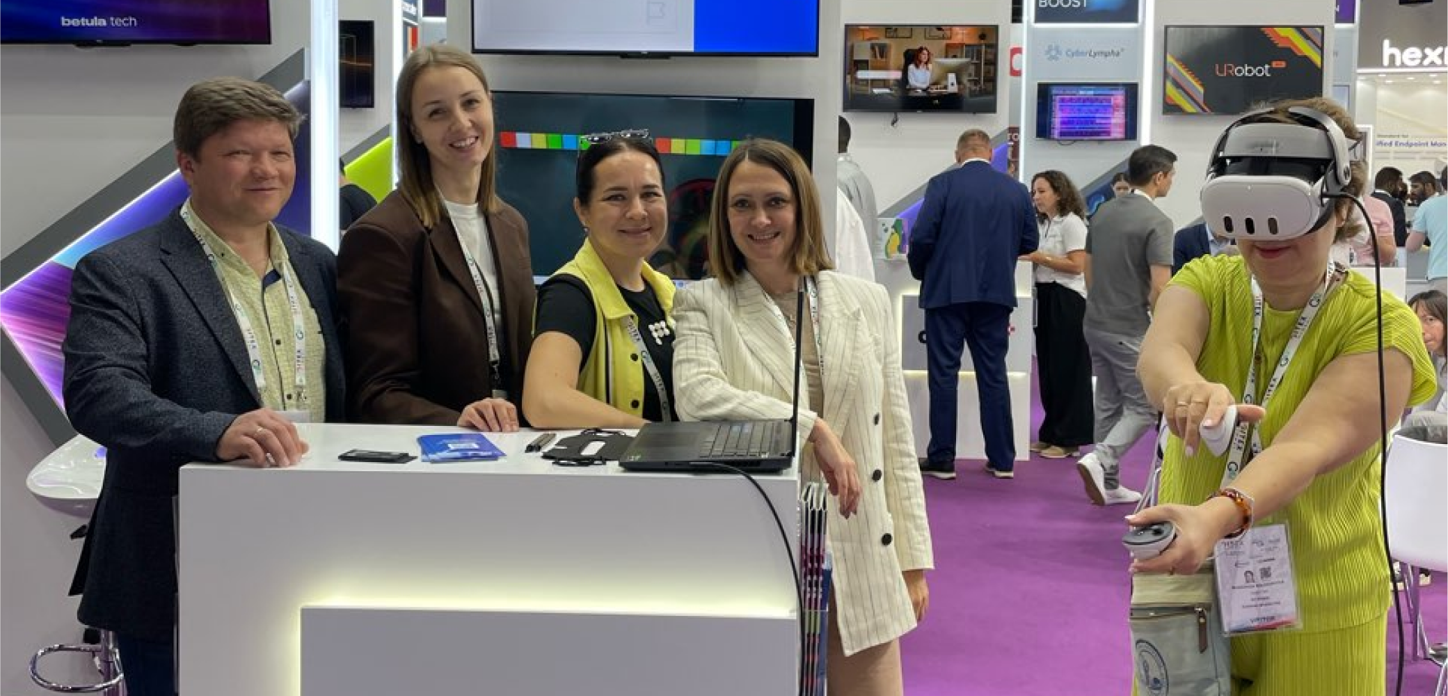 SimbirSoft представила VR-разработки на GITEX-2024